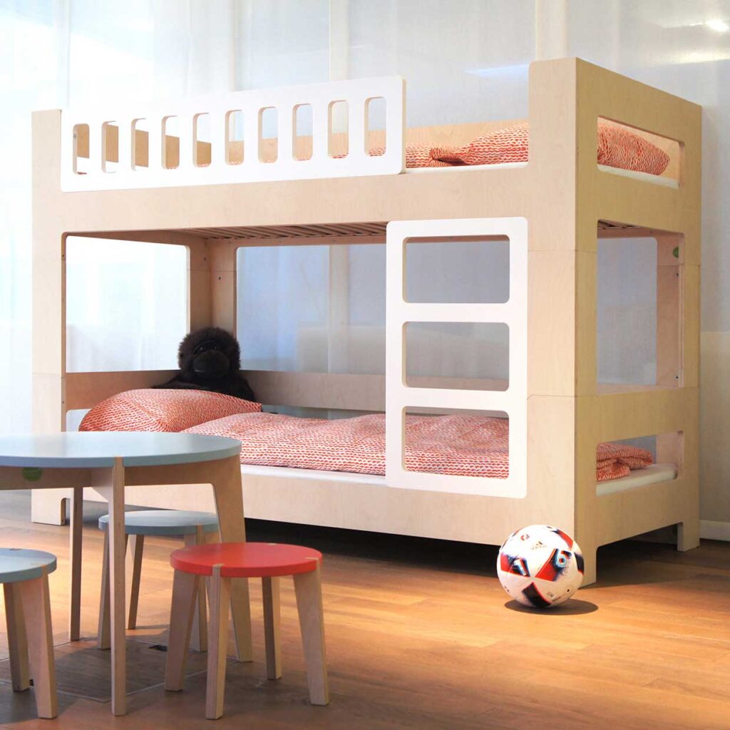Lullaby by blueroom: day bed & loft bed for kids 2 in 1 check out
