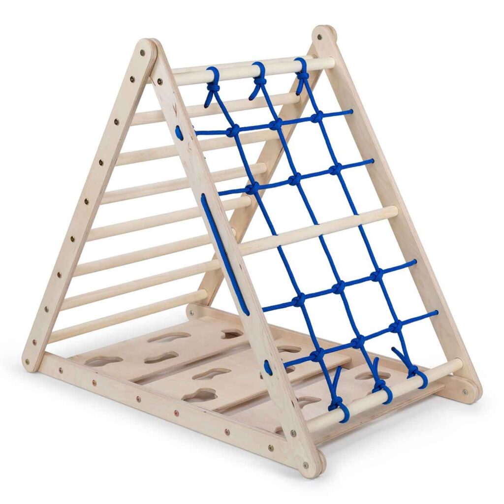Wooden climbing triangle „Orang Utan“ by Kletterling